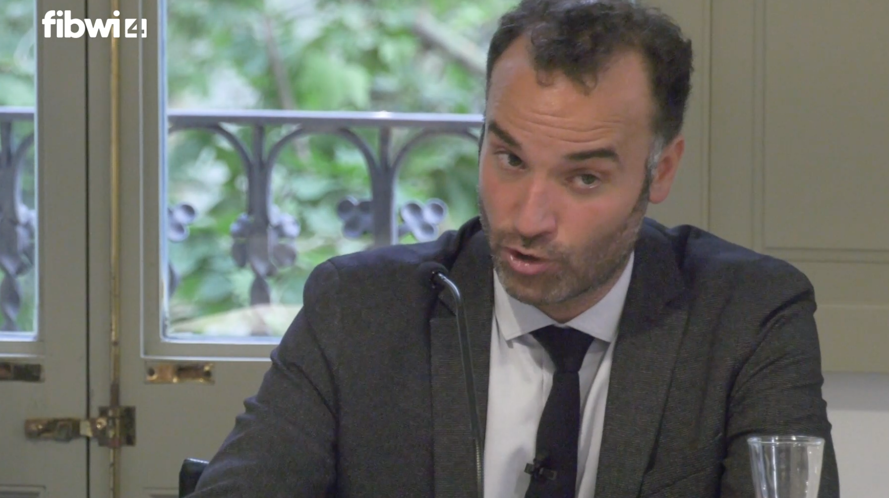 El doctor Pol Morillas analiza el papel de Europa entre la pandemia y ...